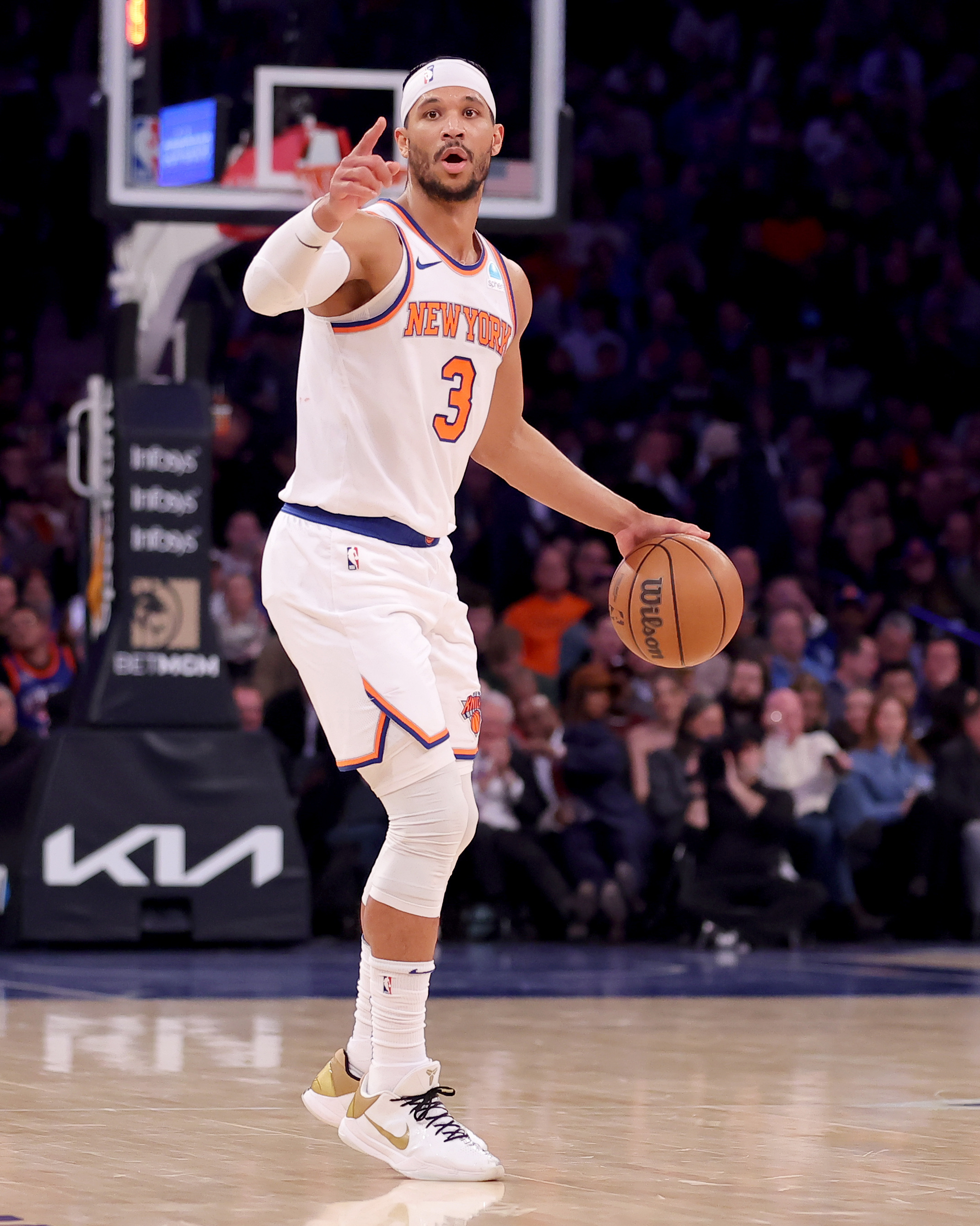Jalen Brunson scores 30 to carry Knicks past Rockets | Reuters