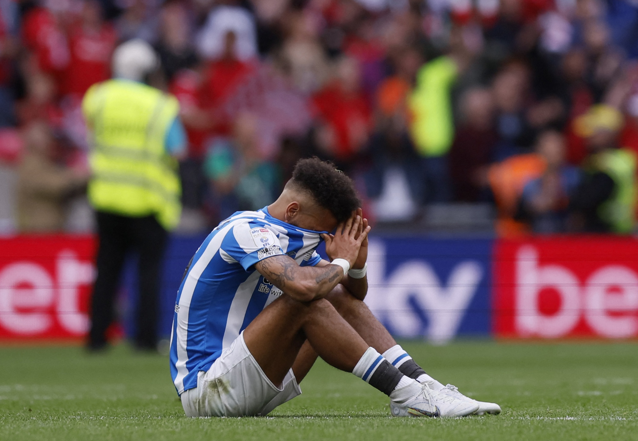 Forest return to Premier League after playoff win | Reuters
