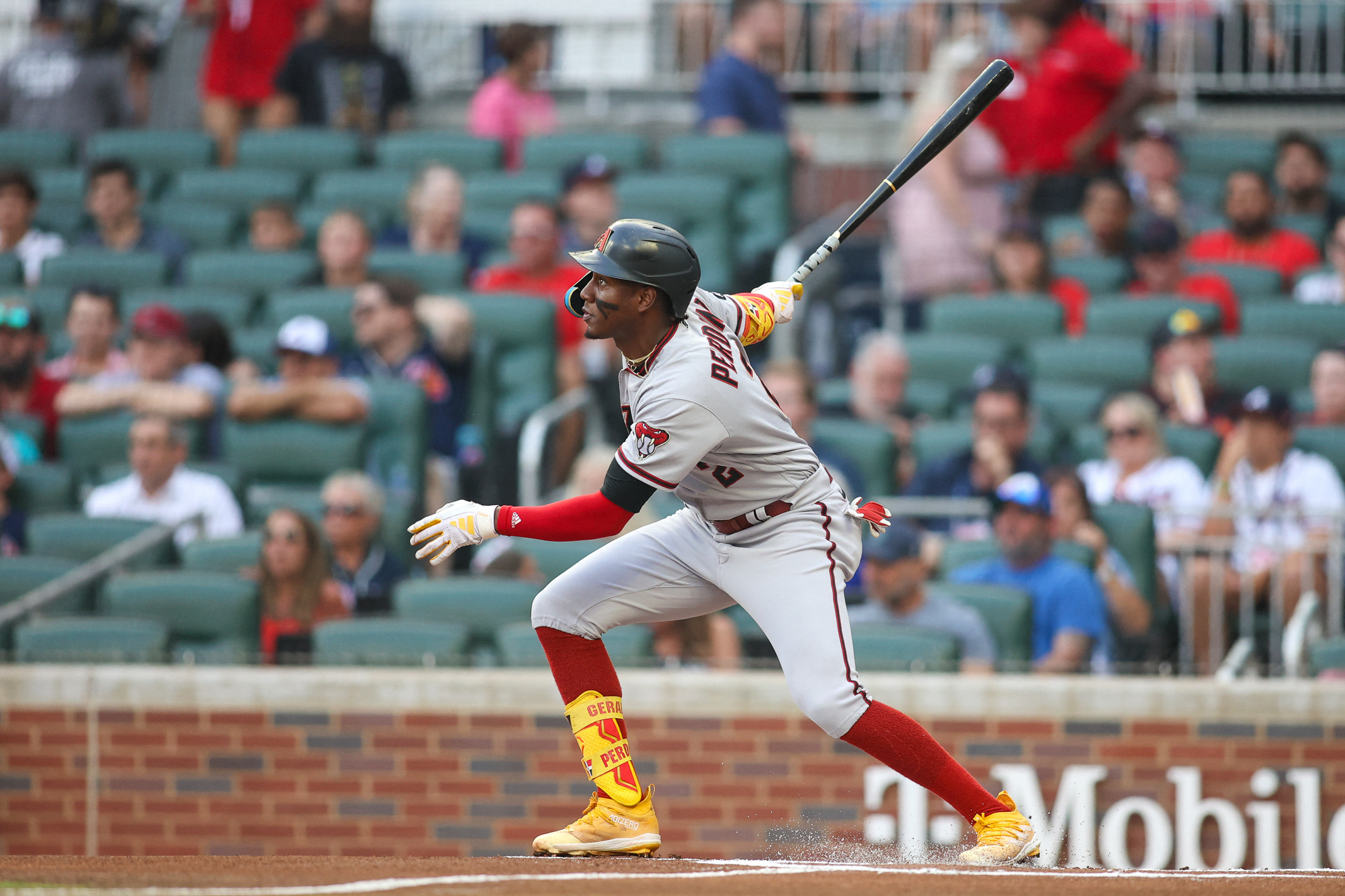 D-backs outlast Braves, end 4-game losing streak | Reuters