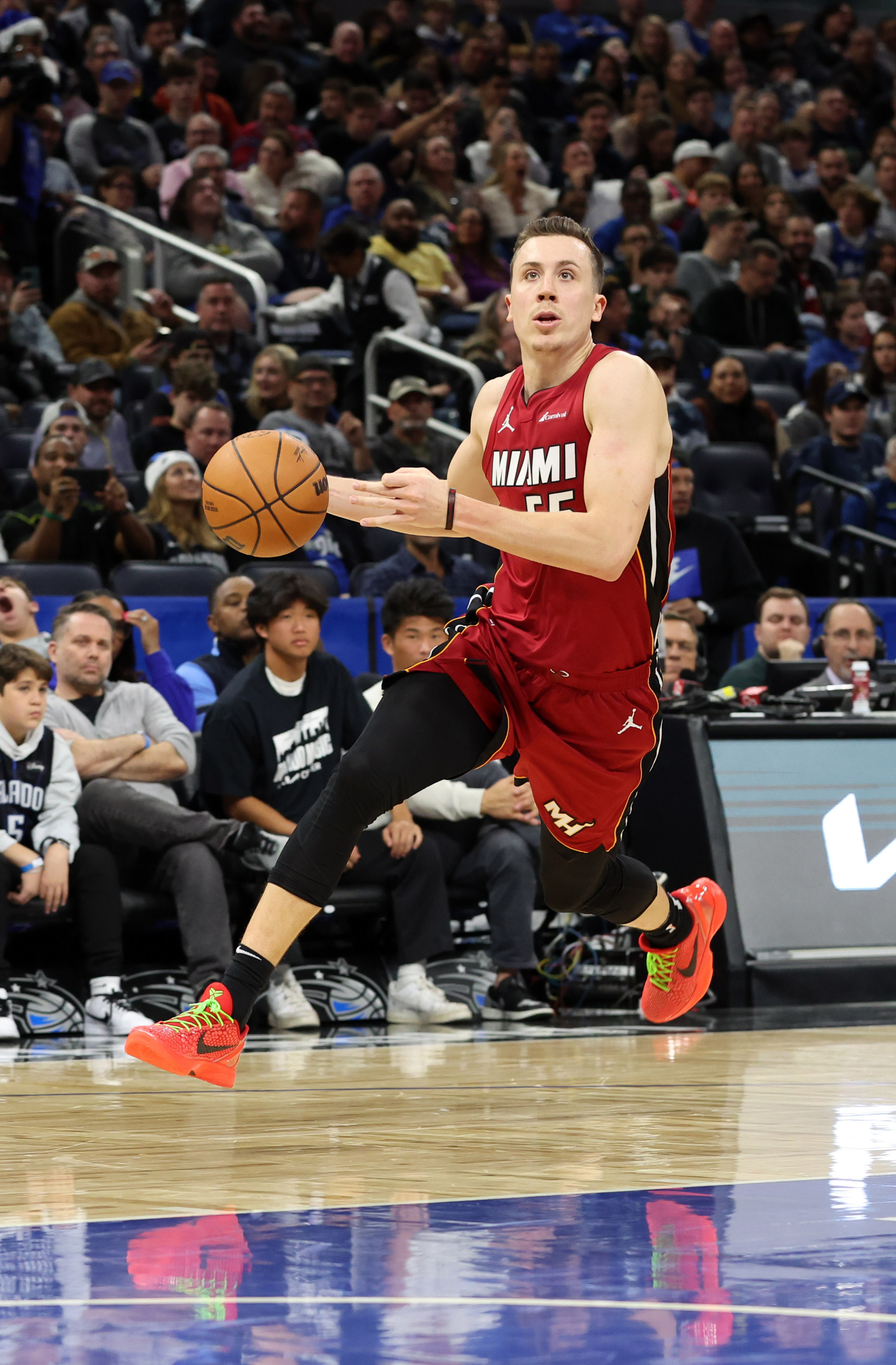 Heat put together balanced effort in topping Magic | Reuters