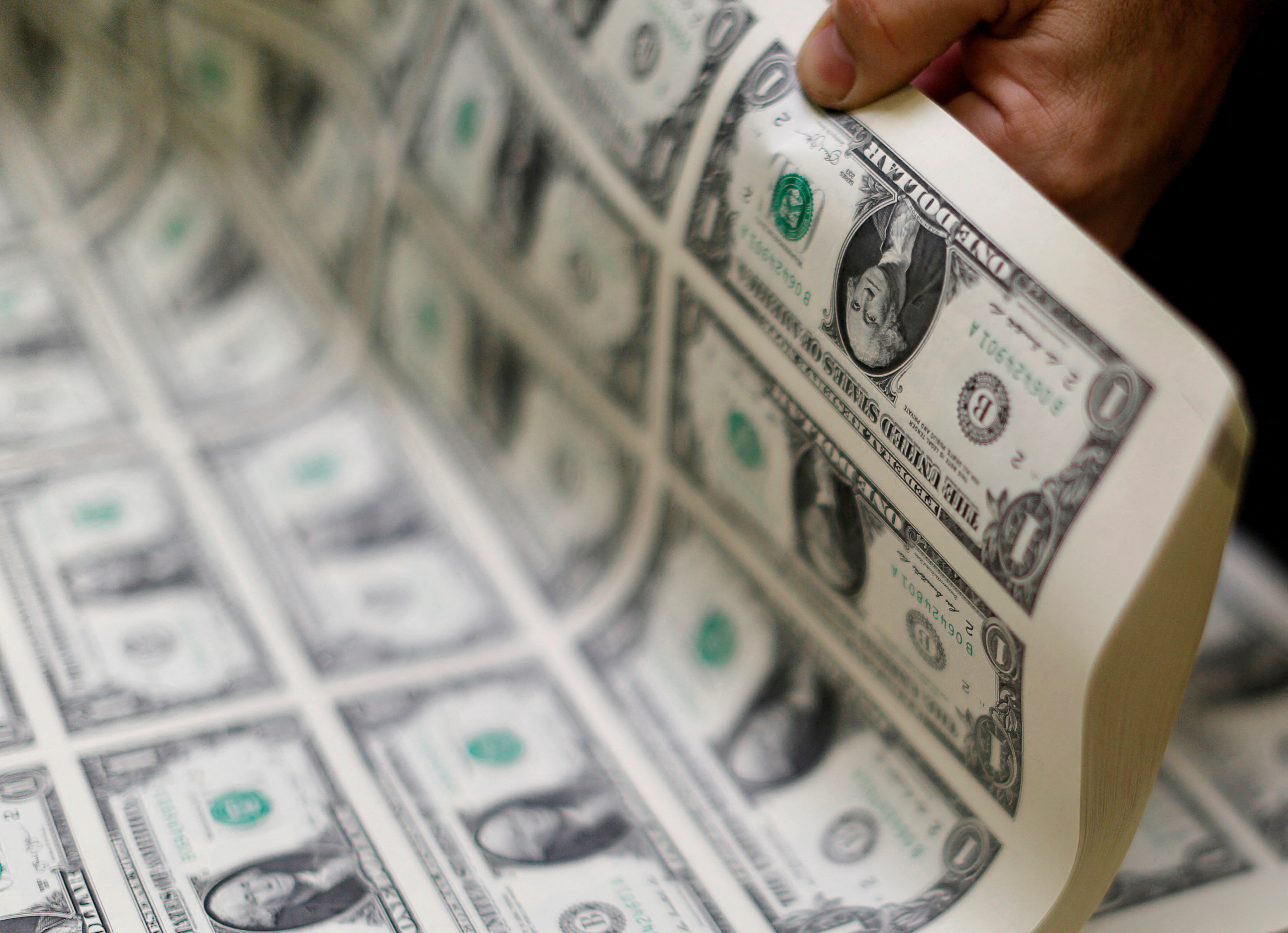 Global Money Market Funds See Huge Demand For A Seventh Straight Week