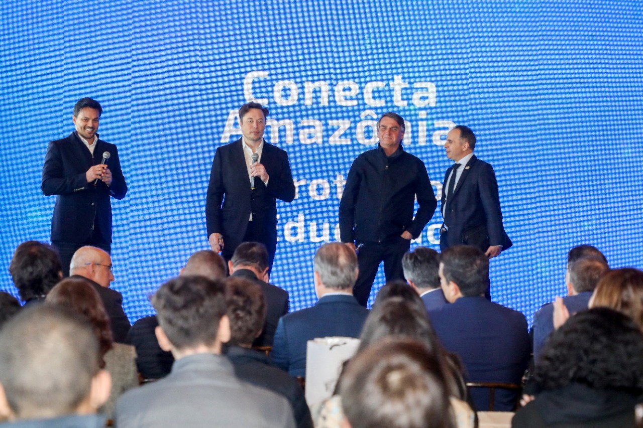 Brazil's Bolsonaro calls Musk's Twitter bid a 'breath of hope' | Reuters