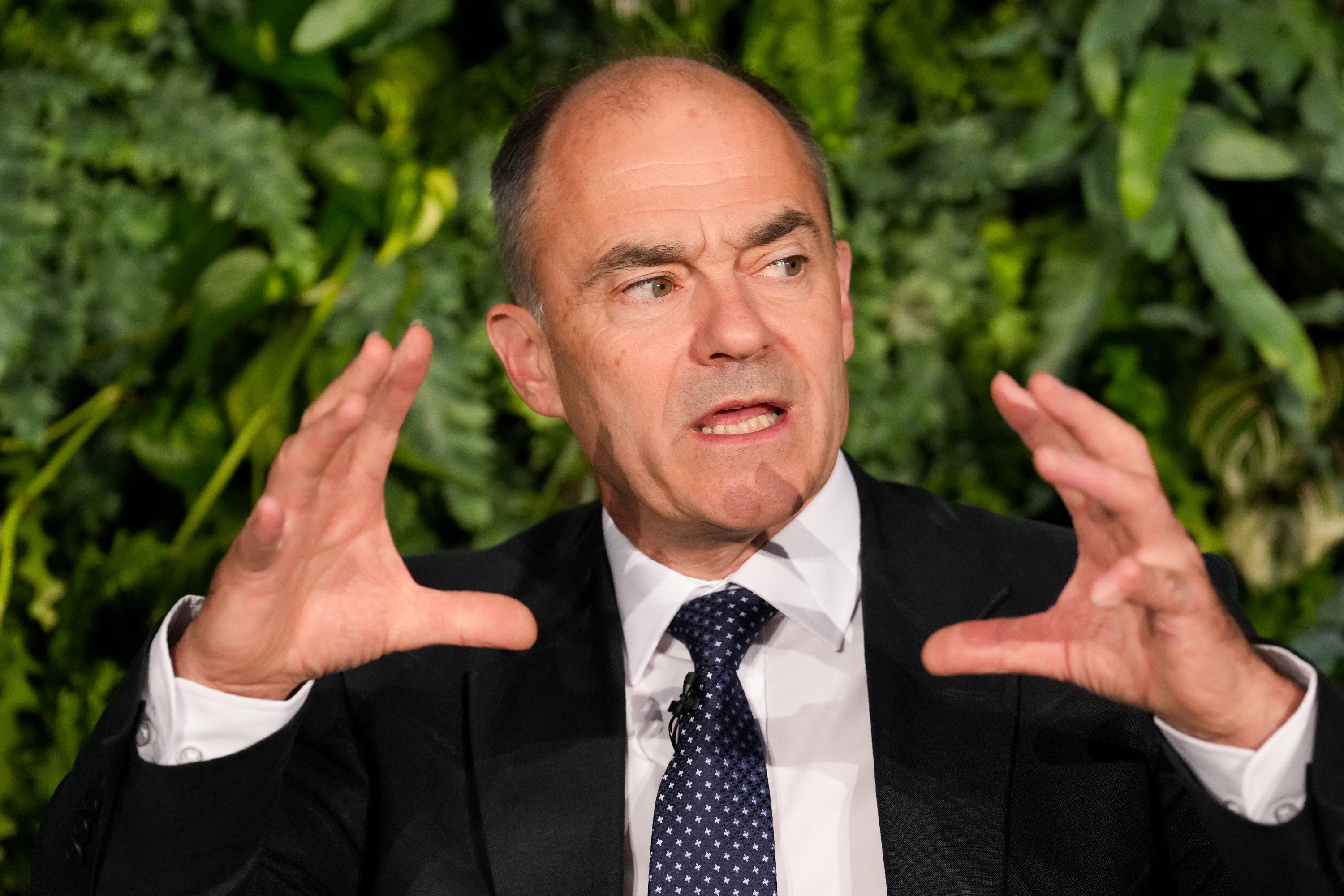 Rolls-Royce CEO says aviation needs to act on net zero pledges | Reuters