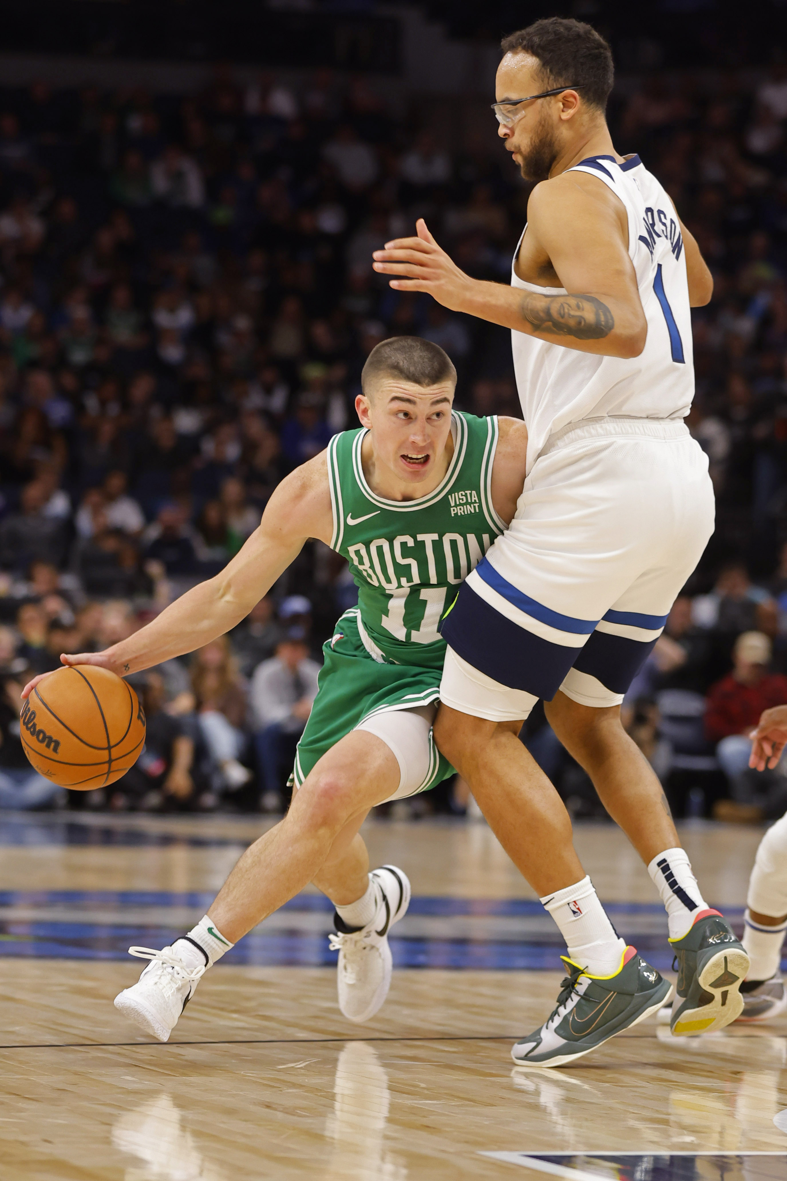 Anthony Edwards helps Wolves end Celtics' unbeaten start | Reuters