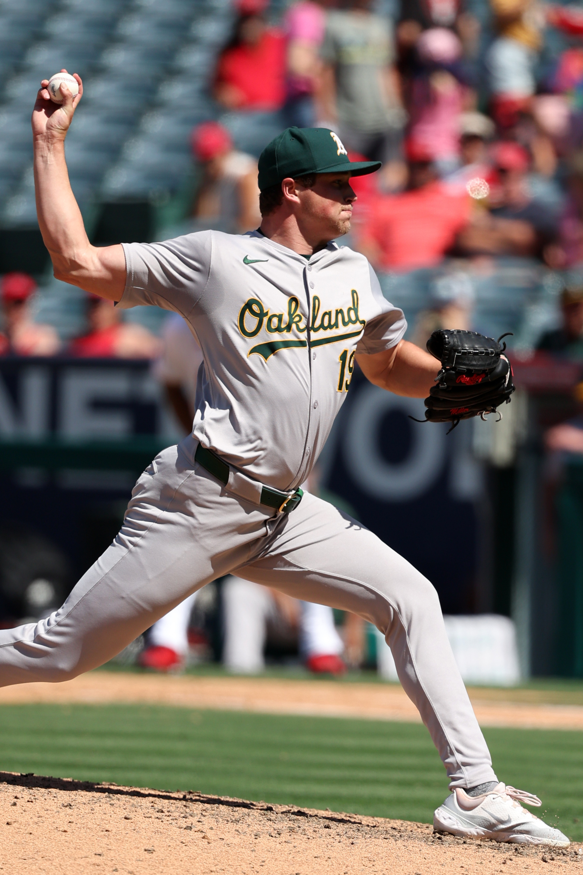 Five-run sixth powers Angels past Athletics | Reuters