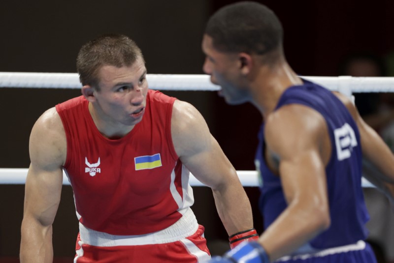 Boxing-Sousa's last-gasp knockout earns Brazil gold, historic win for ...