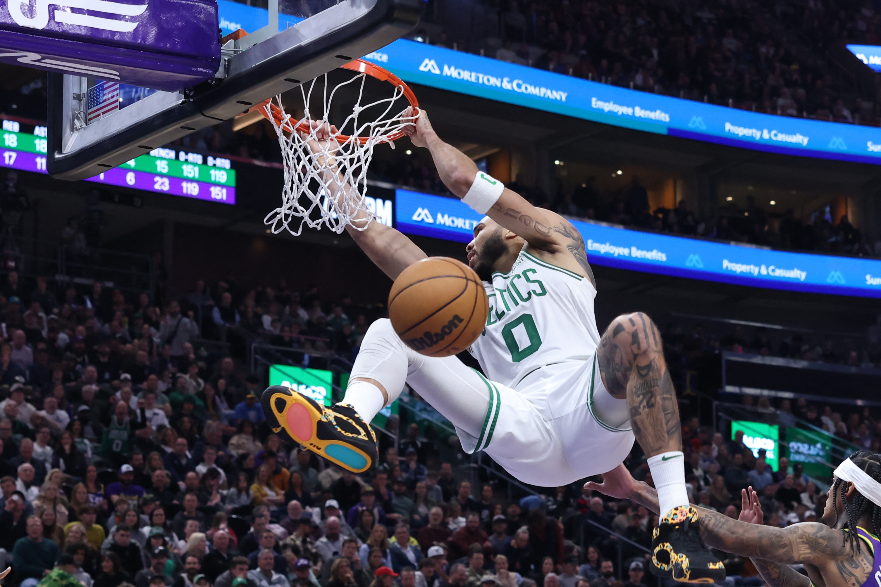 Celtics finish 5-game trip on high note, trip up Jazz | Reuters
