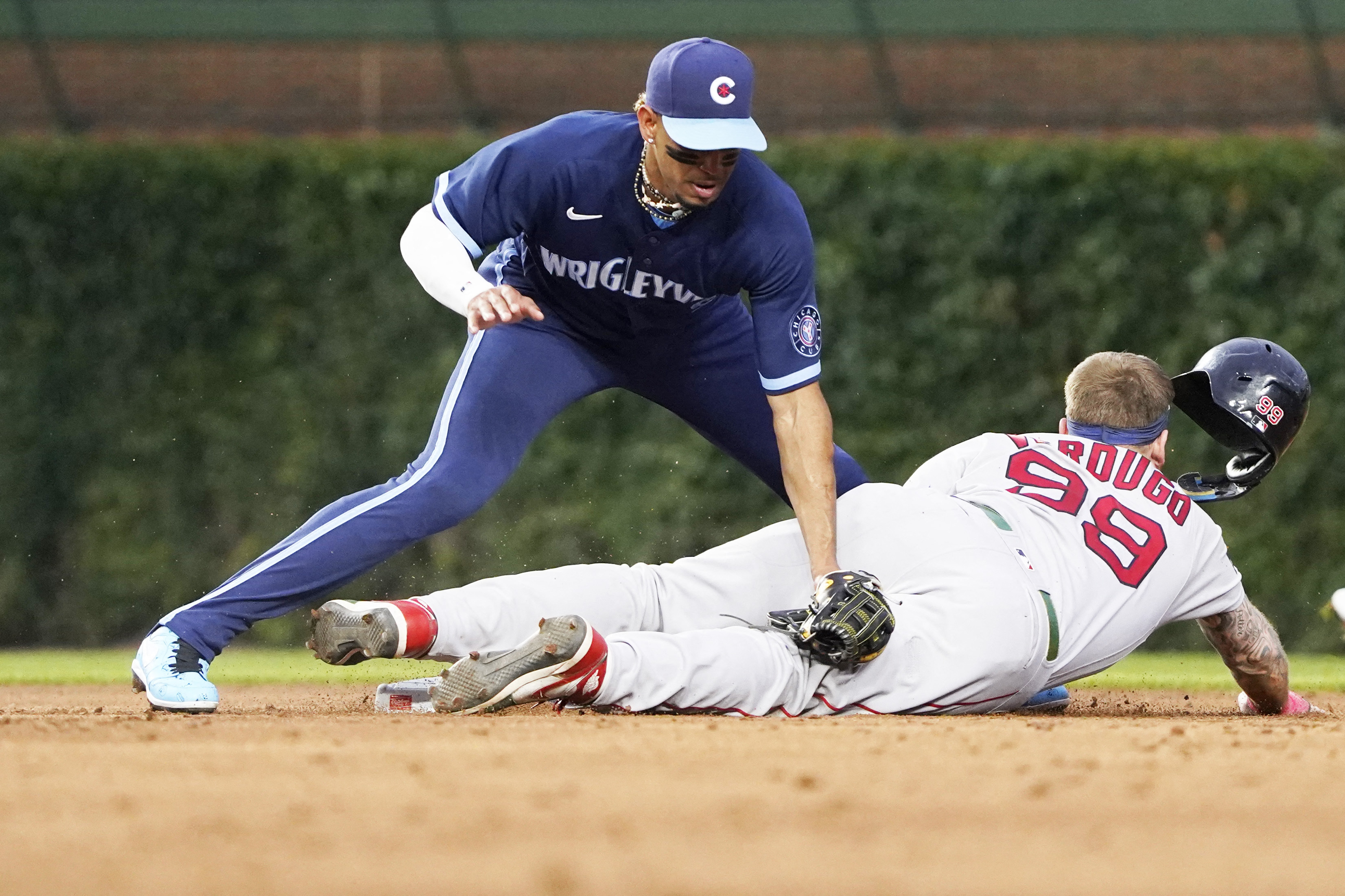 Red Sox (6 HRs) pound Cubs for sixth straight win | Reuters