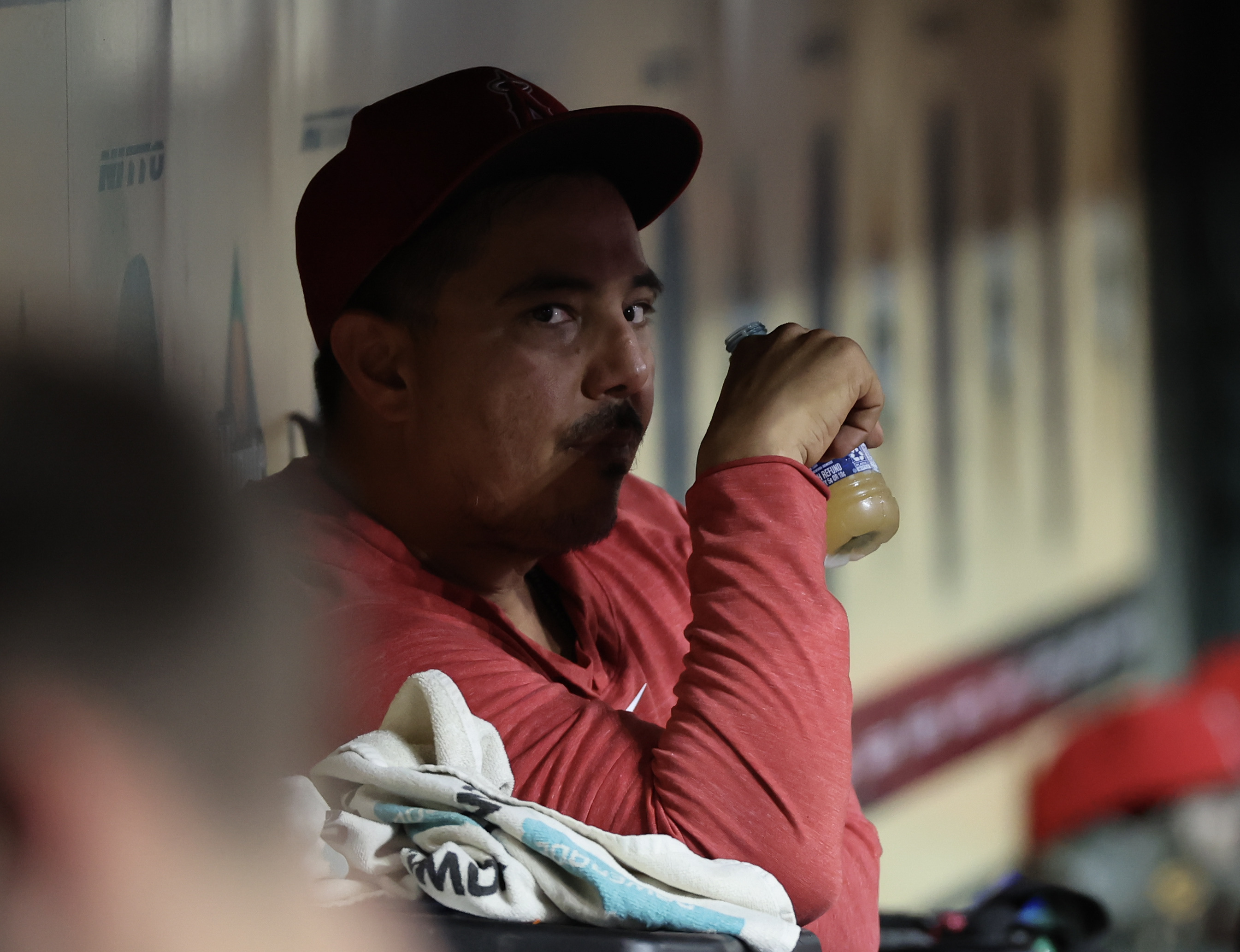 Jon Singleton's double lifts Astros over Angels | Reuters